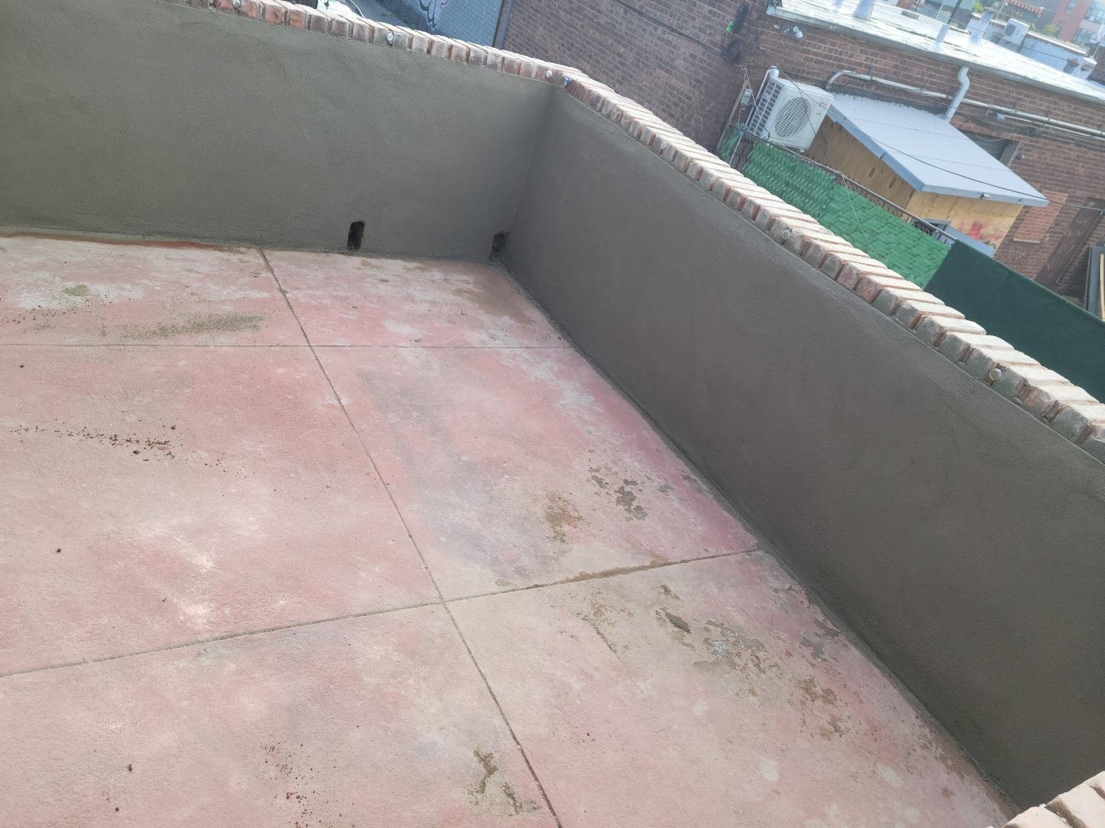 Concrete Parapet Wall